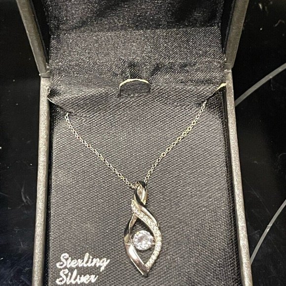 diamonluxe | Jewelry | Floating Diamonluxe Sterling Silver Infinity Pendant Necklace Nwot | Poshmark